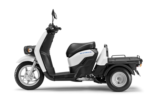Honda Gyro e: สกู๊ตเตอร์ 3 ล้อไอคอนนิคพร้อมขุมพลังไฟฟ้าแบบถอดแบตเตอรี่ได้