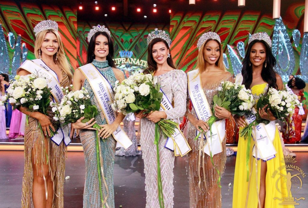 Chanique Chani Rabe ดีไซเนอร์จาก Namibia คว้ามงกุฎ Miss Supranational 2021