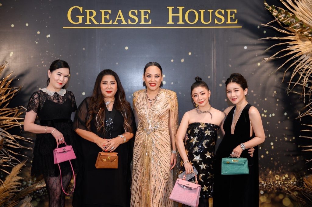 รูปภาพ มาดามพัดซัง ทุ่มไม่อั้นจัดงาน GREASE HOUSE Thank You Party ...