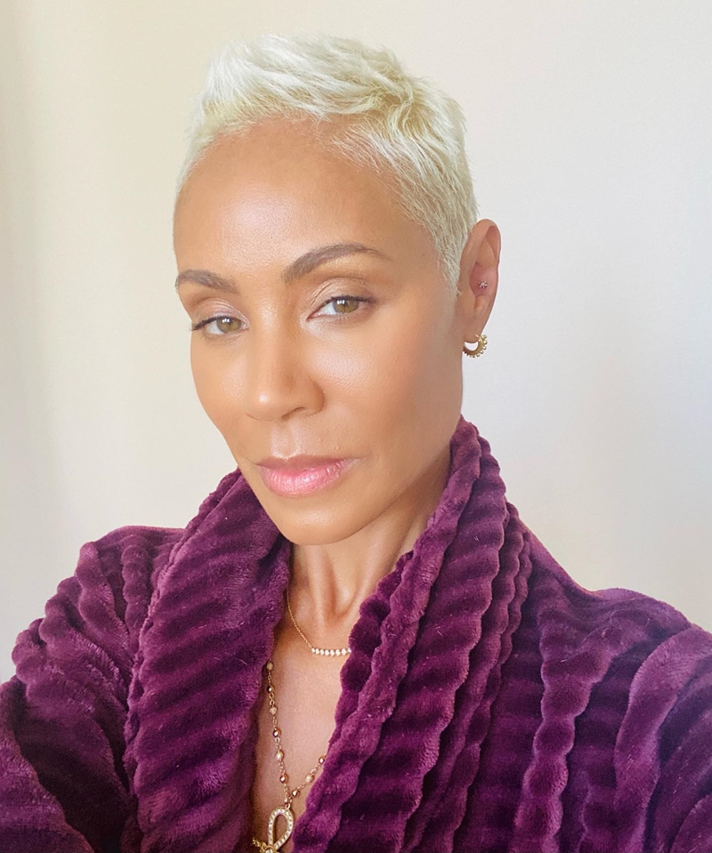 Jada Smith ผ่านการต่อสู้ความเจ็บปวดจิตใจ กว่าจะมายืนอยู่ในลุค หัวโล้น ...
