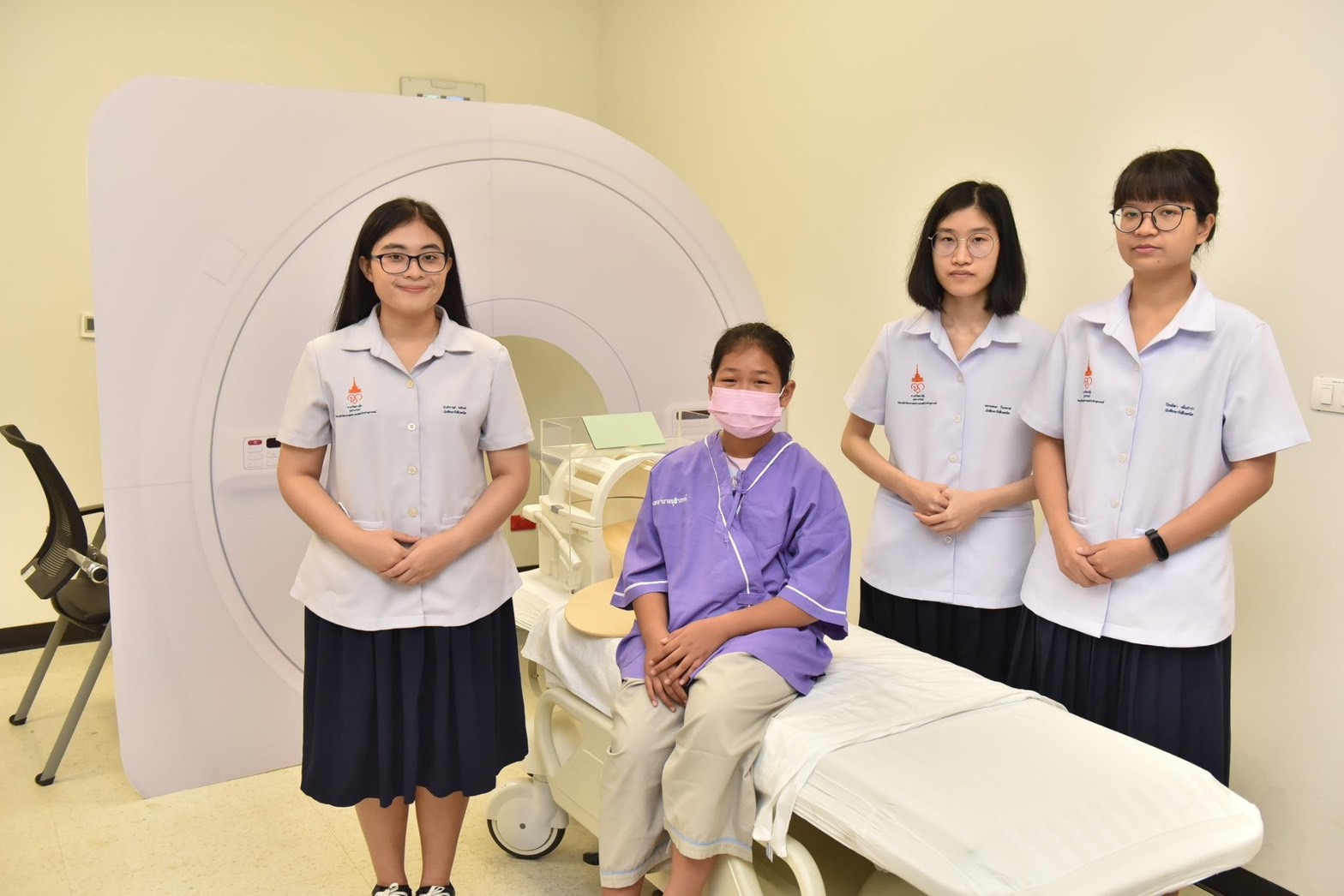 เปิดผลงานวิจัยชนะเลิศ เครื่อง MRI mock-scanner ช่วยลดการเคลื่อนไหว ...