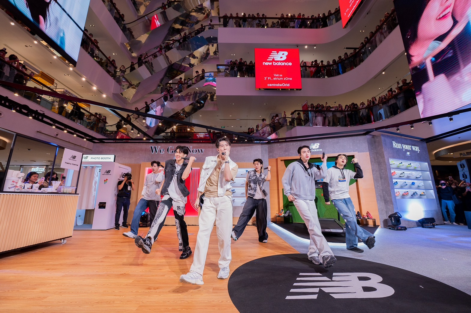 “นิว บาลานซ์” จัดงานแกรนด์โอเพนนิ่ง ฉลองเปิดตัวแฟลกชิปสโตร์แห่งแรกใน ...