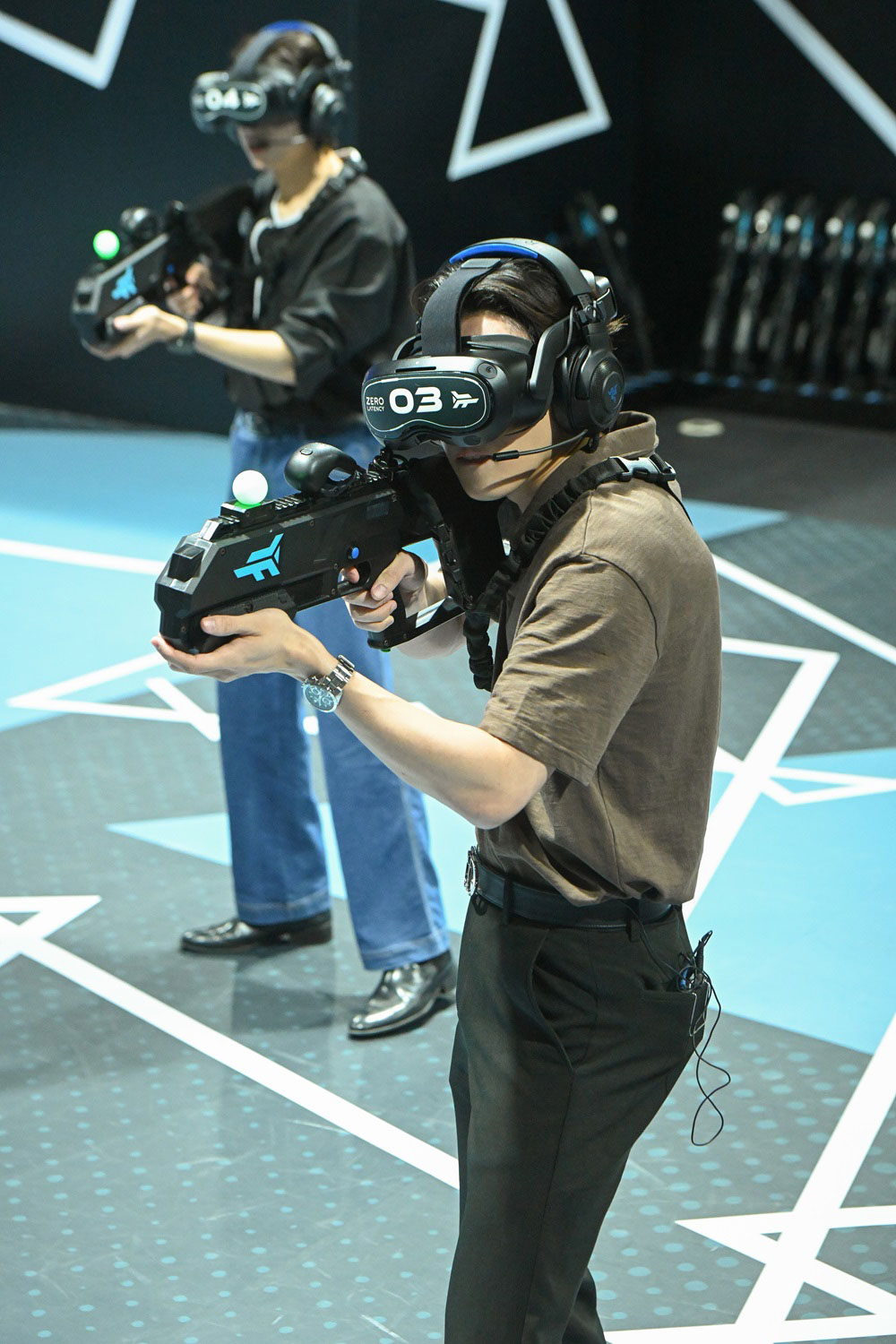 แมทธิว ตะลุยเกม VR เปิดใจ 4 หนุ่ม PROXIE ได้พี่ชายแสนดี ติ๊ก-เจษฯ ปลุก ...