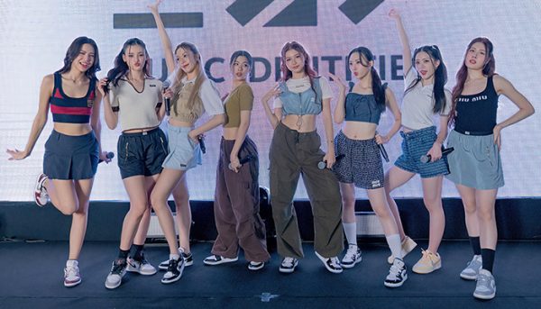 E29 TRAINEES โชว์เพอร์ฟอร์แมนซ์สุดเจ๋ง! ร้อง-เต้น-แร็ป ปล่อยสกิลพร้อมเด ...