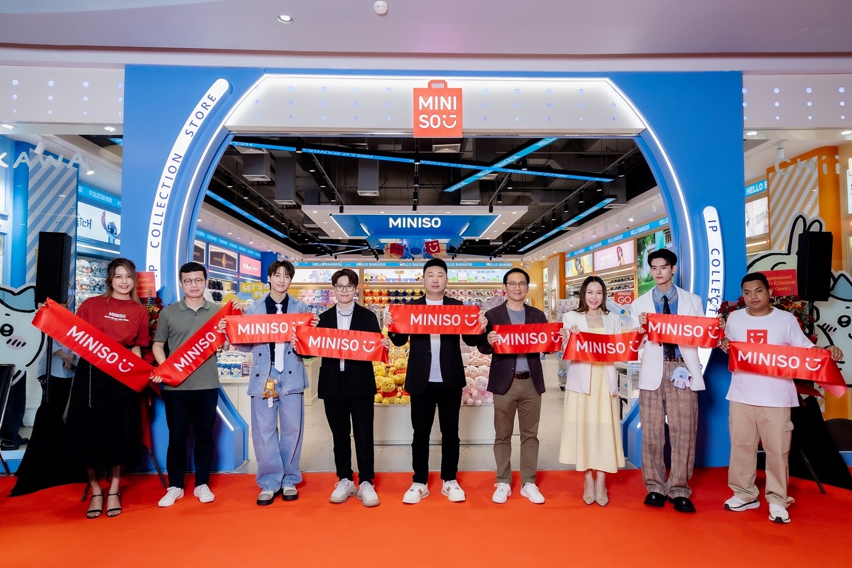 MINISO จัด Grand Opening สุดยิ่งใหญ่ที่ ICONSIAM! "จั๋ง-เน PERSES" ปล่อยเสน่ห์ทำใจฟู พร้อม ...